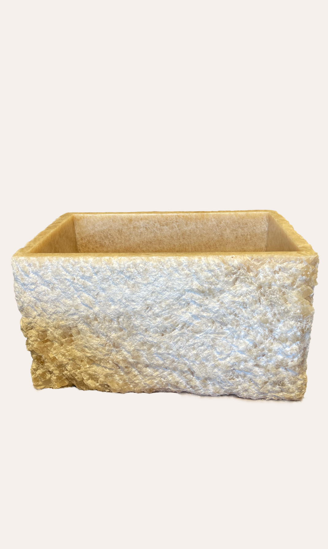 Fountains & Planters – Roam Homeware